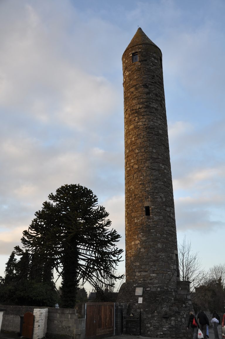 IRISH ROUND TOWERS